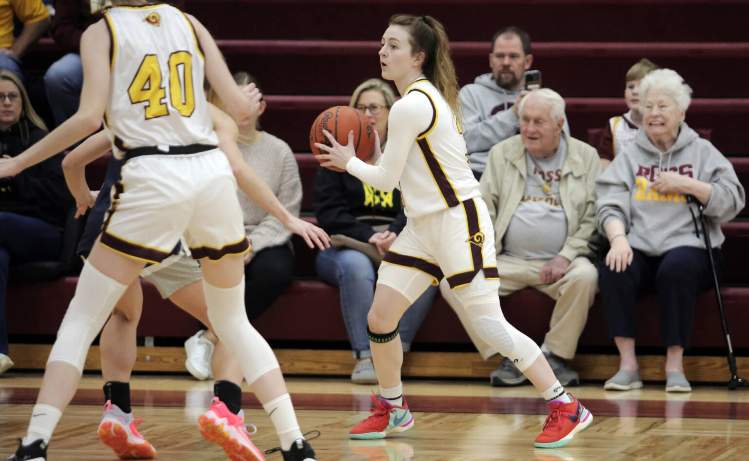 Ross celebrates long-awaited victory over rival Edgewood and moves to 2 ...