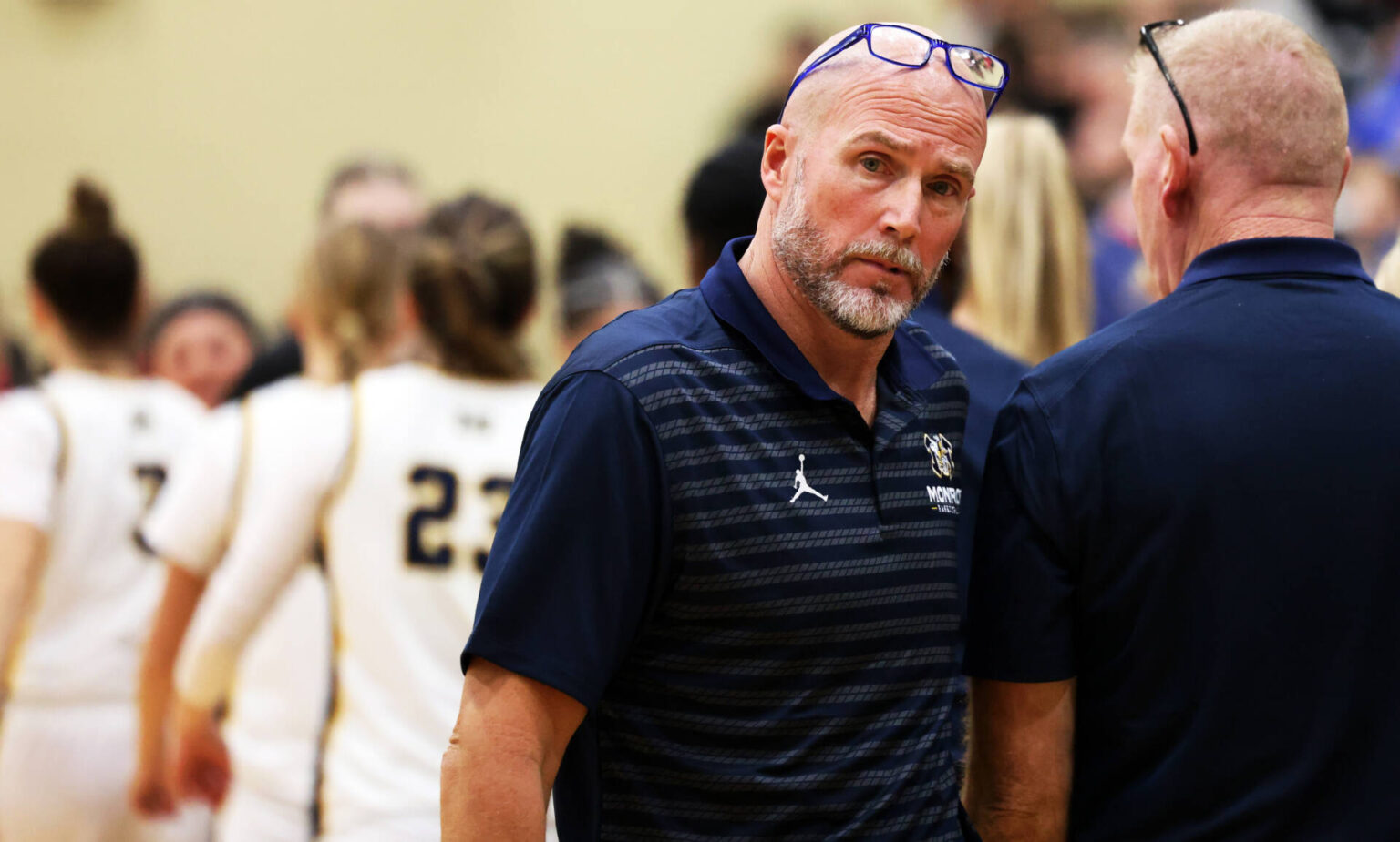 Monroe dominates Madison and gives Frazier his initial head coaching ...